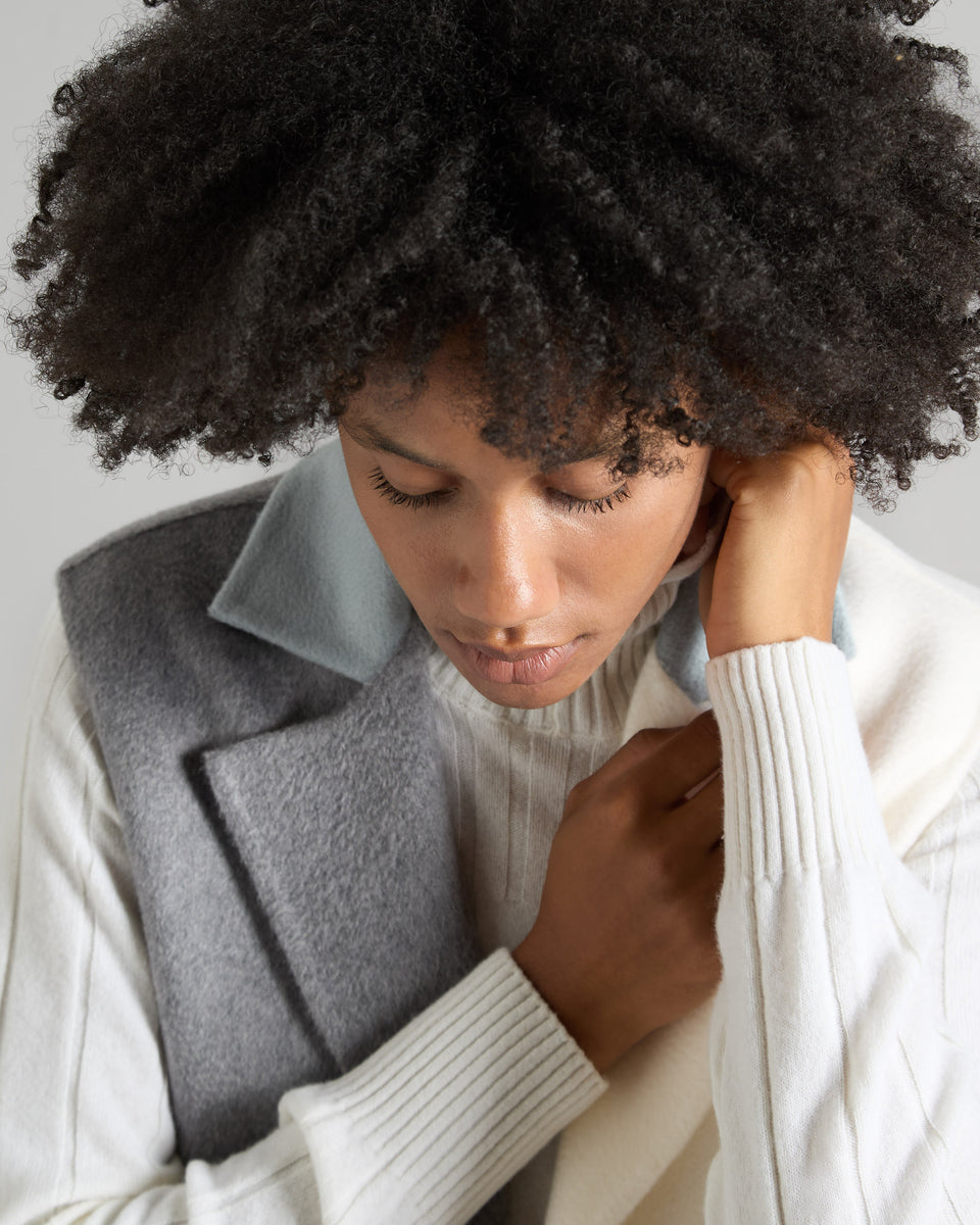 waistcoat in double Cashmere with fringes